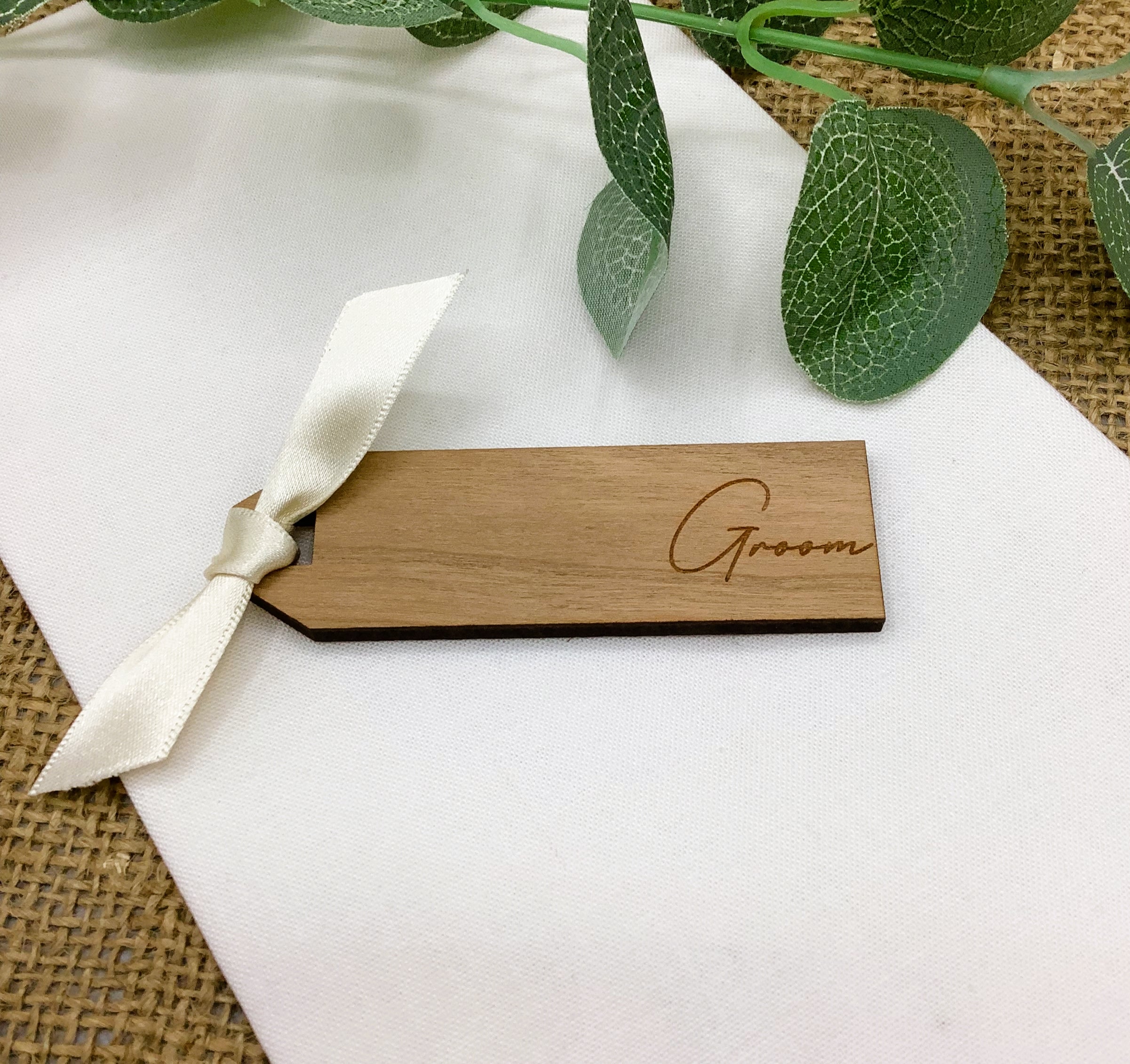 Place Name Tags – Milo & Luna's